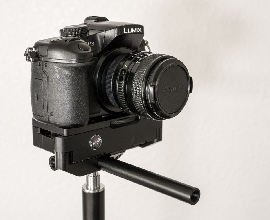Review: Fotodiox Compact Rig - Suggestion of Motion