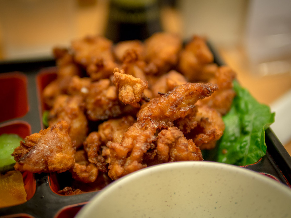 Food Photography Friday: Spicy Ahi & BBQ - Suggestion of Motion